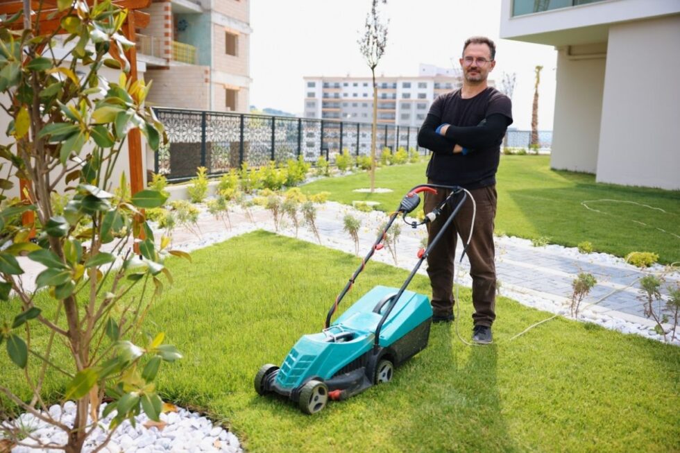 Homeowner’s Role in the Shift to Electric Landscaping Equipment